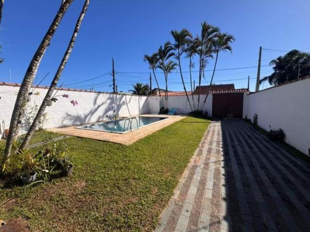 Casa para Venda em Itanhaém, Jardim Regina, 4 dormitórios, 2 suítes, 2 banheiros, 3 vagas