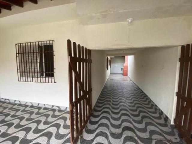 Casa para Venda em Itanhaém, Jardim Regina, 1 dormitório, 1 banheiro, 3 vagas