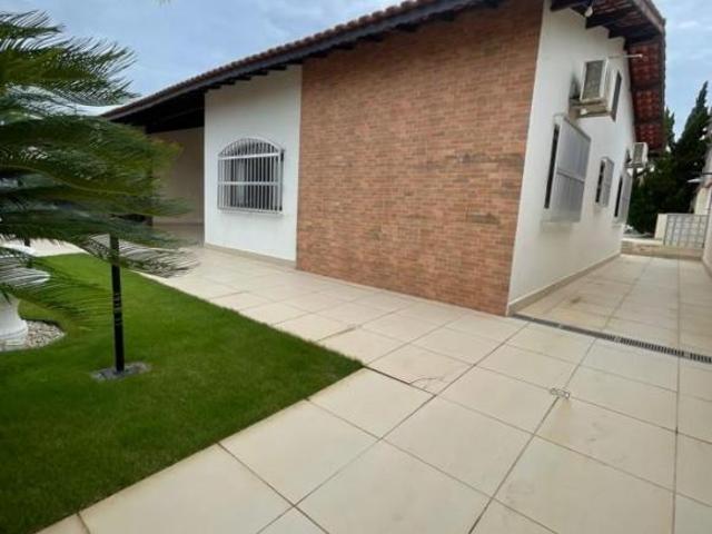 Casa para Venda em Itanhaém, JARDIM SUARÃO, 4 dormitórios, 2 suítes, 1 banheiro, 5 vagas