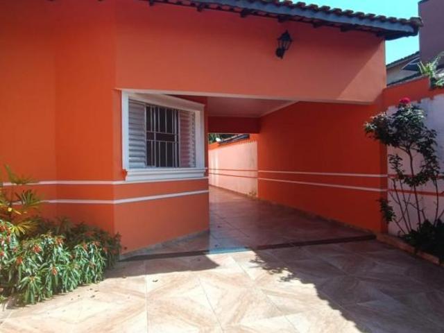 Casa para Venda em Itanhaém, Loty, 2 dormitórios, 1 banheiro, 2 vagas