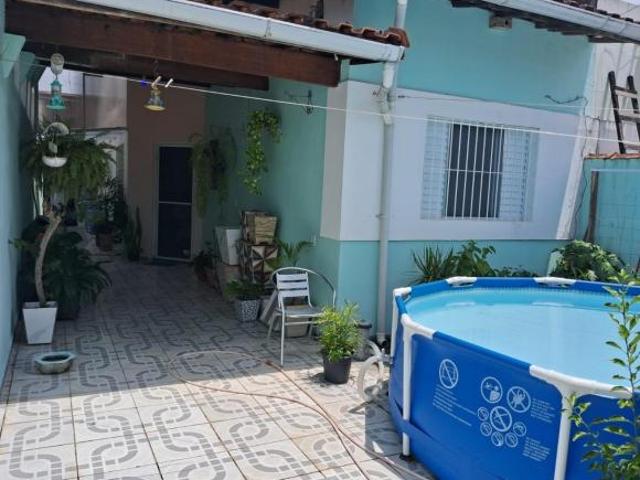 Casa para Venda em Itanhaém, Loty, 2 dormitórios, 1 suíte, 2 banheiros, 2 vagas