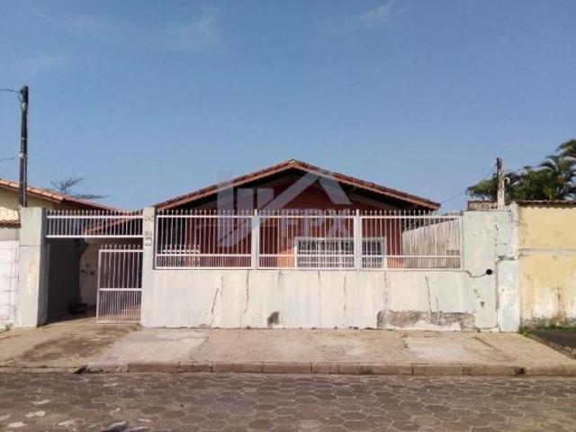 Casa para Venda em Itanhaém, Loty, 3 dormitórios, 1 suíte, 1 banheiro, 3 vagas