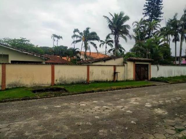 Casa para Venda em Itanhaém, Loty, 3 dormitórios, 1 suíte, 2 banheiros, 8 vagas
