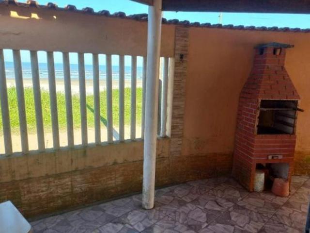 Casa para Venda em Itanhaém, Loty, 3 dormitórios, 3 suítes, 1 banheiro, 2 vagas