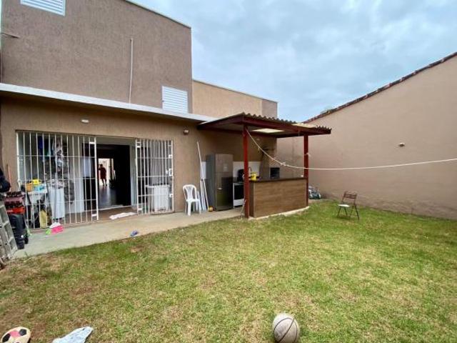 Casa para Venda em Itanhaém, Luizamar Mirim, 4 dormitórios, 1 suíte, 1 banheiro, 3 vagas
