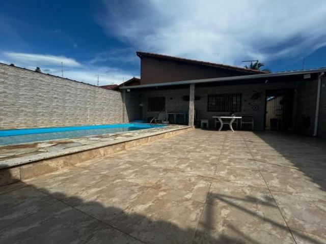 Casa para Venda em Itanhaém, Nova Itanhaém, 6 dormitórios, 3 suítes, 1 banheiro, 5 vagas