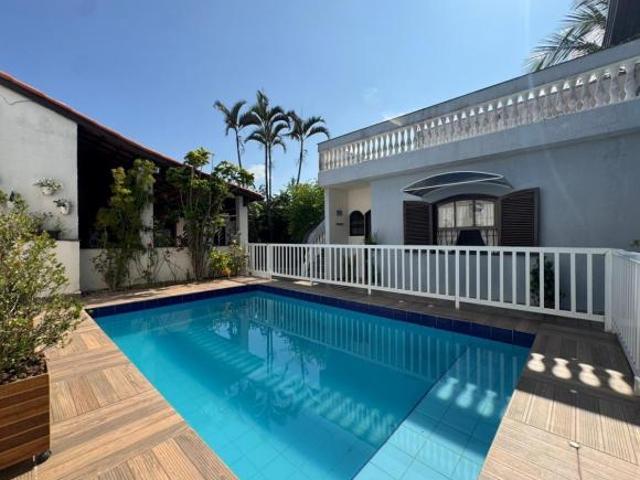Casa para Venda em Itanhaém, Nova Itanhaém, 3 dormitórios, 2 suítes, 2 banheiros, 4 vagas