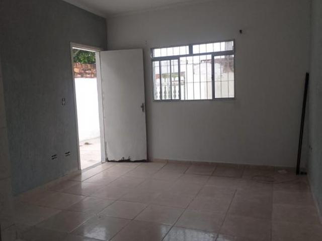 Casa para Venda em Itanhaém, Nossa Sra. do Sion, 2 dormitórios, 1 banheiro, 4 vagas