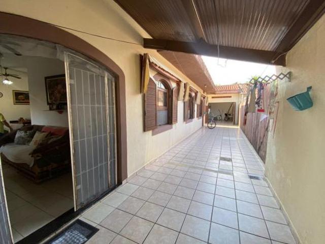 Casa para Venda em Itanhaém, Savoy, 4 dormitórios, 1 suíte, 2 banheiros, 2 vagas