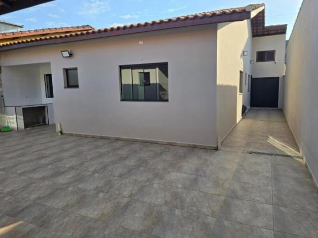 Casa para Venda em Itanhaém, Savoy, 4 dormitórios, 2 suítes, 3 banheiros, 5 vagas