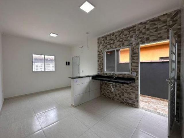 Casa para Venda em Itanhaém, Suarão, 2 dormitórios, 1 suíte, 2 banheiros, 1 vaga