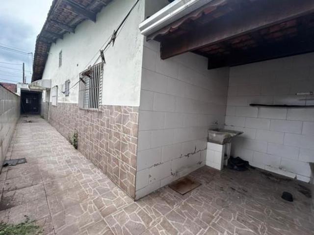 Casa para Venda em Itanhaém, Suarão, 2 dormitórios, 2 banheiros, 2 vagas