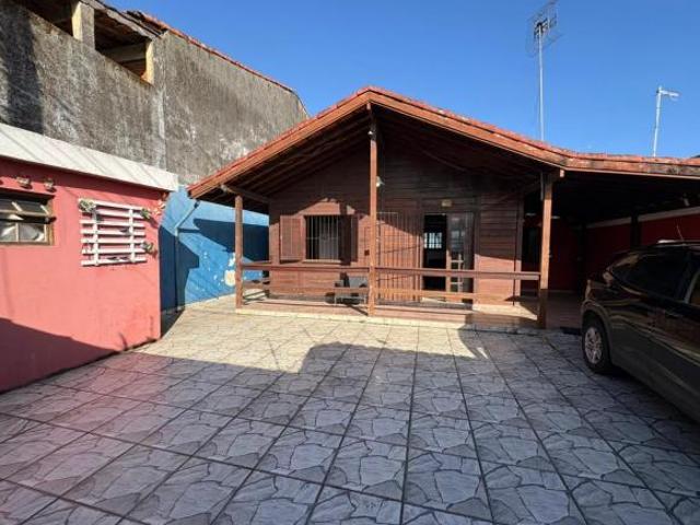 Casa para Venda em Itanhaém, Suarão, 3 dormitórios, 1 suíte, 3 banheiros, 5 vagas