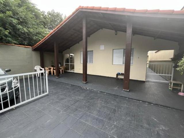 Casa para Venda em Itanhaém, SUARÃO, 4 dormitórios, 4 suítes, 3 banheiros, 3 vagas