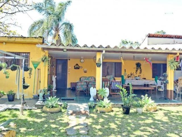Casa para Venda em Itanhaém, Palmeiras, 3 dormitórios, 2 banheiros, 6 vagas