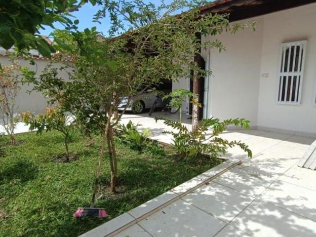 Casa para Venda em Itanhaém, Tupy, 4 dormitórios, 1 suíte, 2 banheiros, 6 vagas
