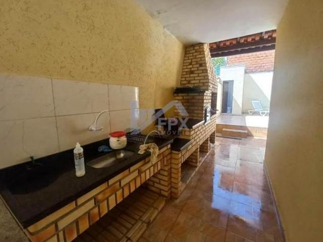 Casa para Venda em Itanhaém, Tupy, 3 dormitórios, 1 suíte, 2 banheiros, 3 vagas