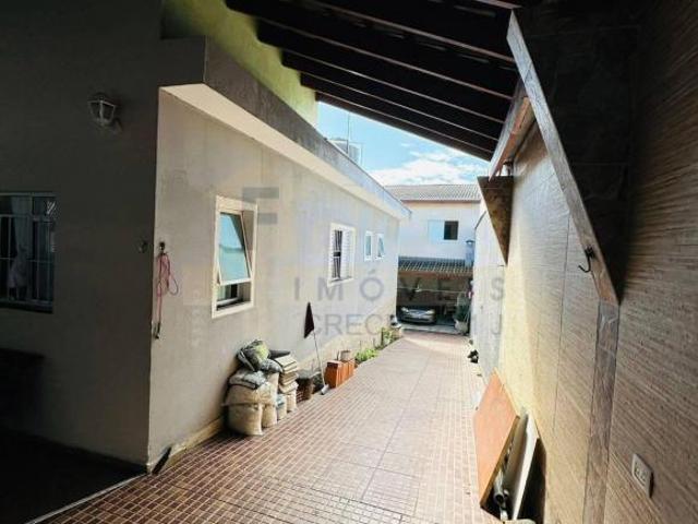 Casa para venda em Itaparica de 250.00m² com 3 Quartos e 6 Garagens