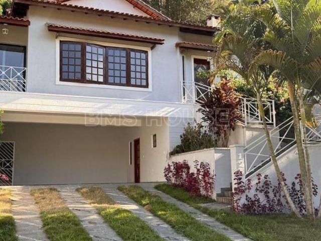 Casa para Venda em Itapevi, Transurb, 5 dormitórios, 1 suíte, 3 banheiros, 3 vagas