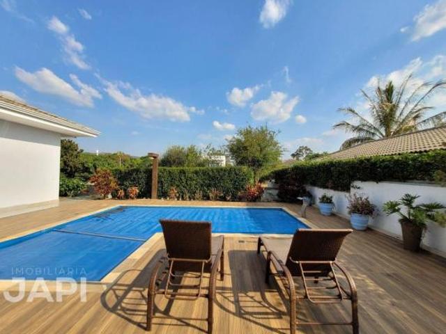 Casa para venda em Jacaré de 308.00m² com 5 Quartos, 4 Suites e 4 Garagens