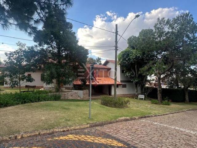 Casa para venda em Jacaré de 410.00m² com 4 Quartos, 1 Suite e 6 Garagens