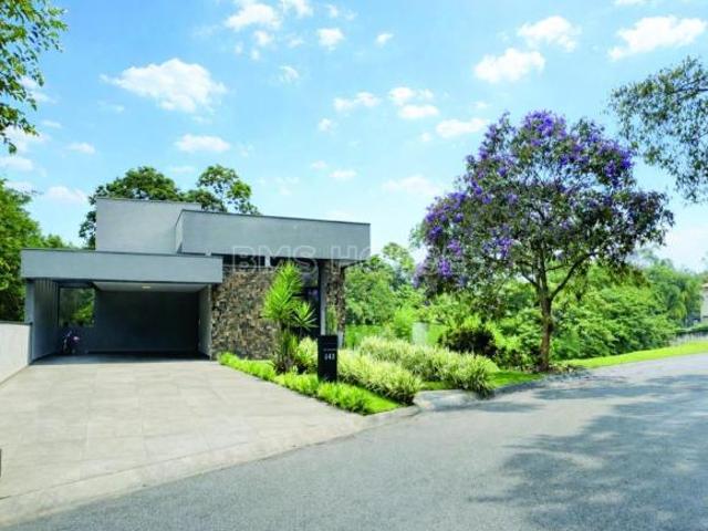 Casa para Venda em Jandira, Jardim do Golf I, 3 dormitórios, 3 suítes, 4 banheiros, 5 vagas