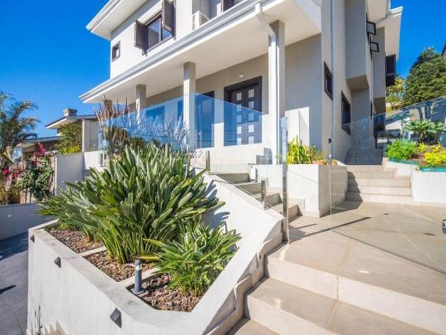Casa para Venda em Jandira, Jardim do Golf I, 4 dormitórios, 4 suítes, 6 banheiros, 6 vagas