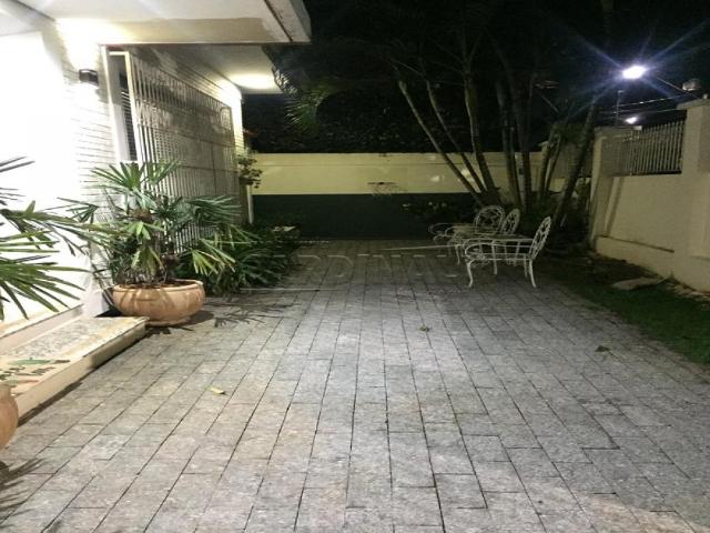 Casa para venda em Jardim Macarengo em São Carlos São Paulo de 222.00m² com 3 Quartos, 1 Suíte e 3 Garagens