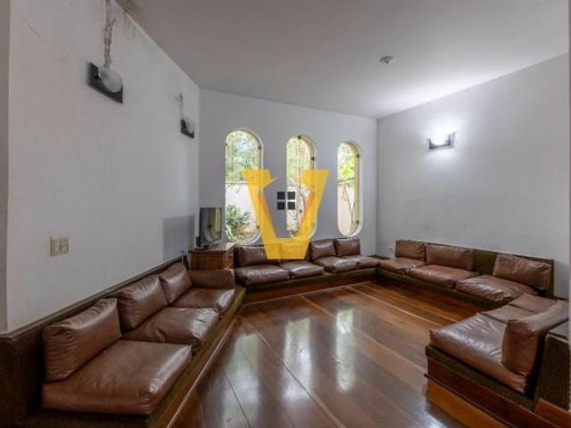 Casa para venda em Jardim Marajoara com 4 quartos, sendo 4 suítes, 280m²