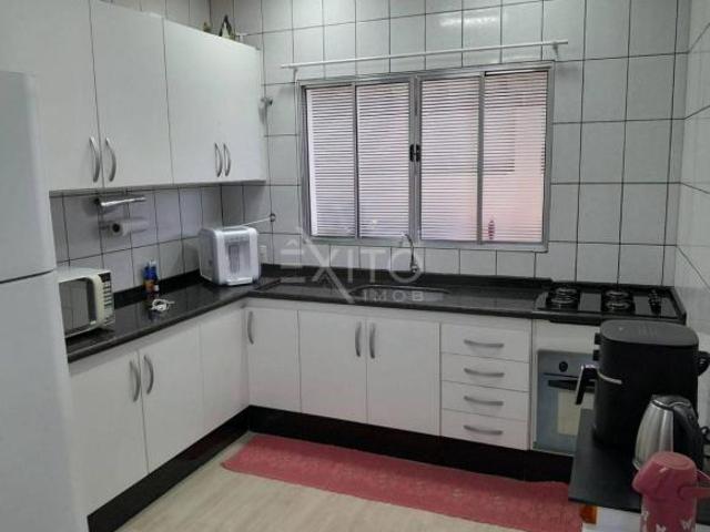 Casa para venda em Jardim Marambaia de 120.00m² com 3 Quartos, 1 Suite e 2 Garagens