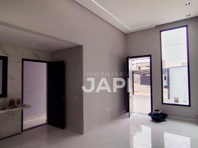 Casa para venda em Jardim Marambaia de 150.00m² com 3 Quartos, 1 Suite e 3 Garagens