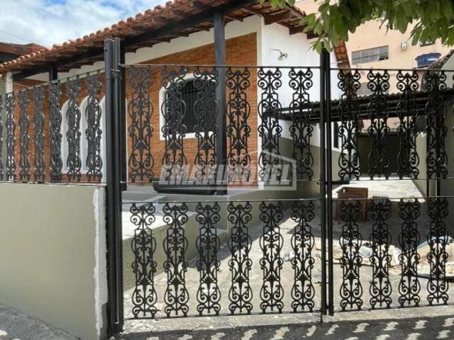 Casa para venda em Jardim Maria Antônia Prado de 165.00m² com 3 Quartos, 1 Suite e 5 Garagens