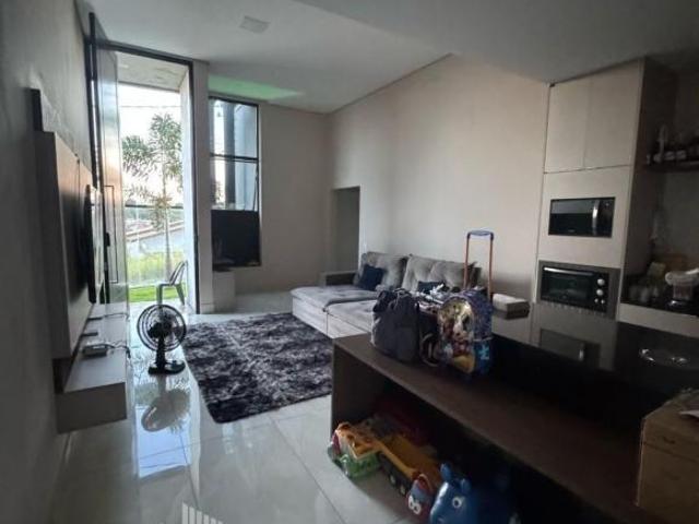 Casa para venda em Jardim Maria Helena de 212.00m² com 3 Quartos, 1 Suite e 2 Garagens