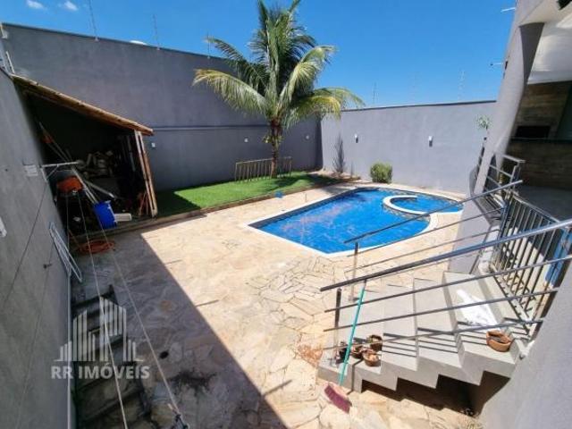Casa para venda em Jardim Maria Helena de 245.00m² com 3 Quartos, 3 Suites e 4 Garagens