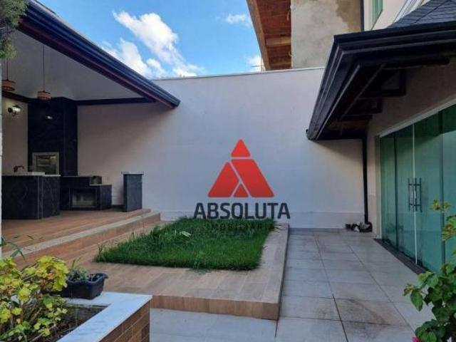 Casa para venda em Jardim Maria Helena de 310.00m² com 3 Quartos, 1 Suite e 4 Garagens