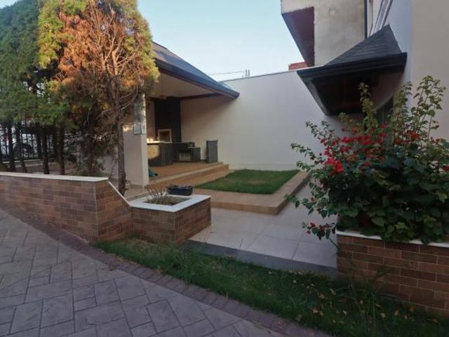 Casa para venda em Jardim Maria Helena de 360.00m² com 3 Quartos