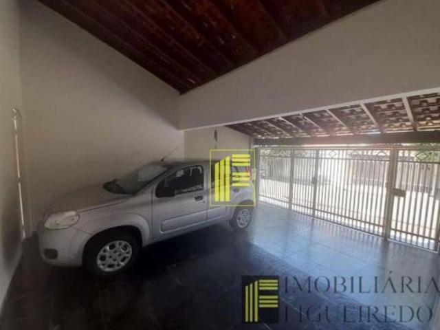 Casa para venda em Jardim Maria Lúcia de 130.00m² com 3 Quartos e 2 Garagens
