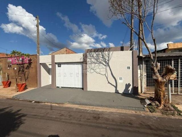 Casa para venda em Jardim Maria Luiza de 124.00m² com 3 Quartos e 3 Garagens