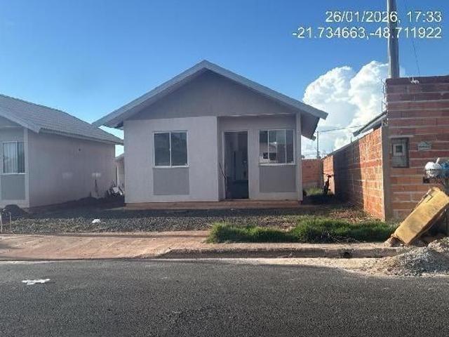 Casa para venda em Jardim Maria Luiza I de 197.00m² com 2 Quartos