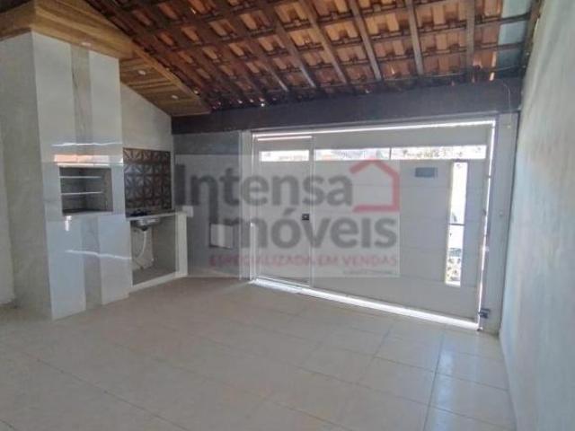 Casa para venda em Jardim Marlene Miranda de 105.00m² com 2 Quartos, 1 Suite e 2 Garagens