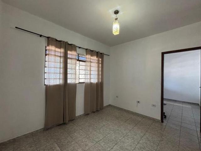 Casa para venda em Jardim Melina de 300.00m² com 5 Quartos e 3 Garagens