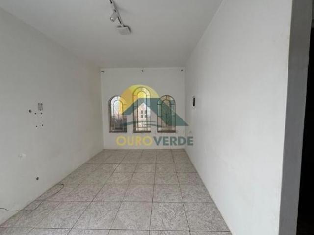 Casa para venda em Jardim Melina de 324.00m² com 3 Quartos e 1 Garagem