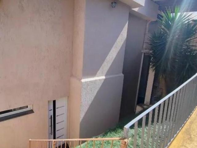 Casa para venda em Jardim Messina de 270.00m² com 5 Quartos e 1 Garagem