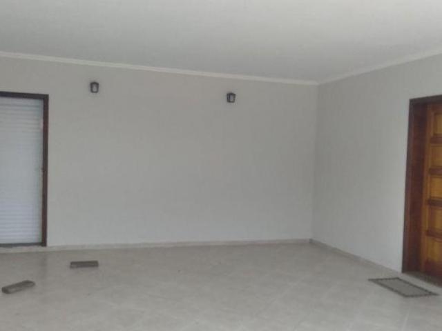 Casa para venda em Jardim Miriam de 197.00m² com 3 Quartos, 1 Suite e 2 Garagens