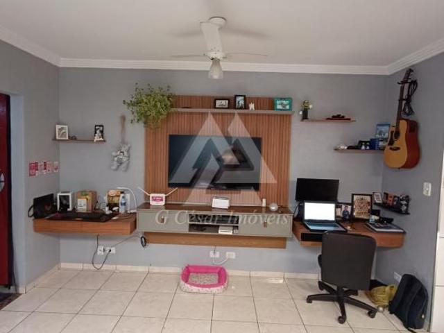 Casa para venda em Jardim Monte Libano de 150.00m² com 2 Quartos e 2 Garagens
