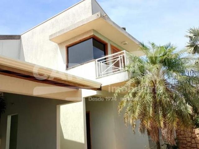 Casa para venda em Jardim Morumbi de 289.00m² com 4 Quartos, 1 Suite e 4 Garagens