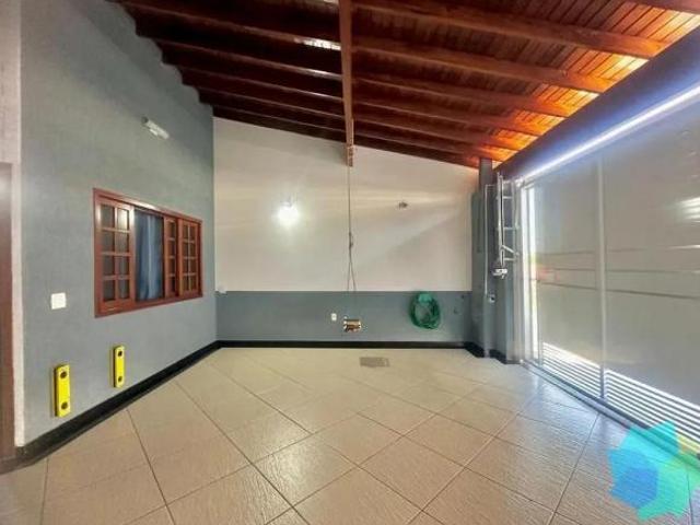 Casa para venda em Jardim Nair Maria de 222.00m² com 3 Quartos, 1 Suite e 2 Garagens
