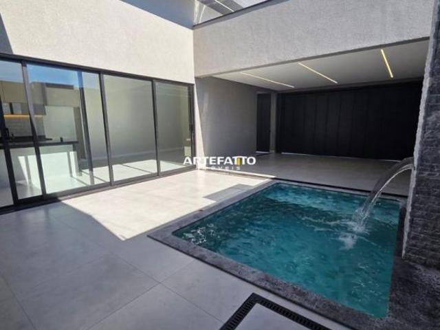 Casa para venda em Jardim Natal de 160.00m² com 3 Quartos, 1 Suite e 3 Garagens