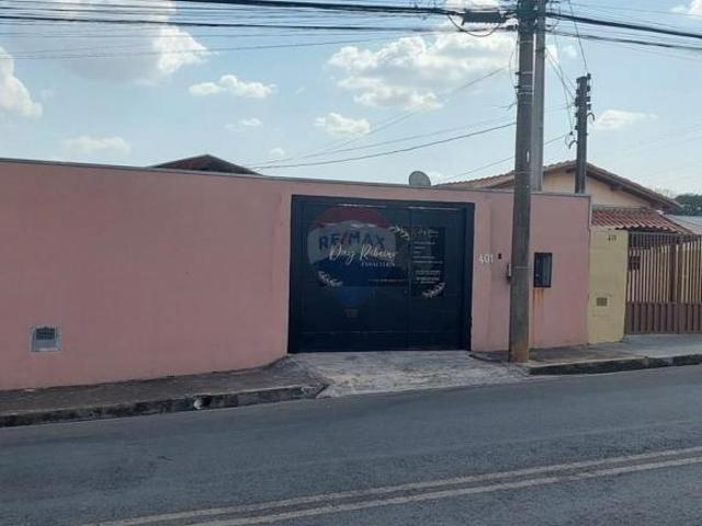 Casa para venda em Jardim Nossa Senhora Das Graças de 126.00m² com 3 Quartos e 2 Garagens