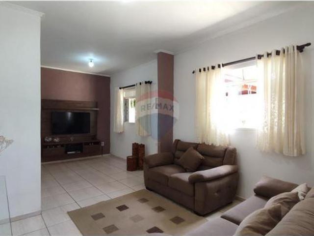 Casa para venda em Jardim Novo Itacolomi de 120.00m² com 2 Quartos e 2 Garagens